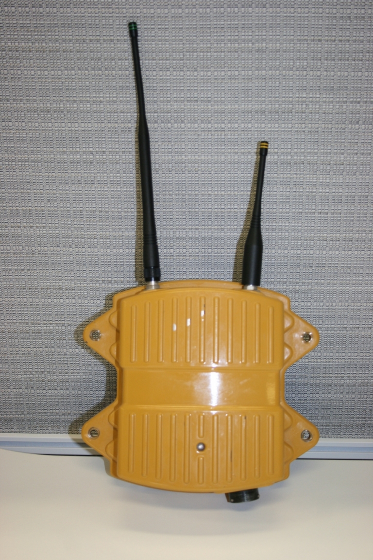 SNR434 Machine Radio - Dual Band | Trimble Exchange Used Equipment ...