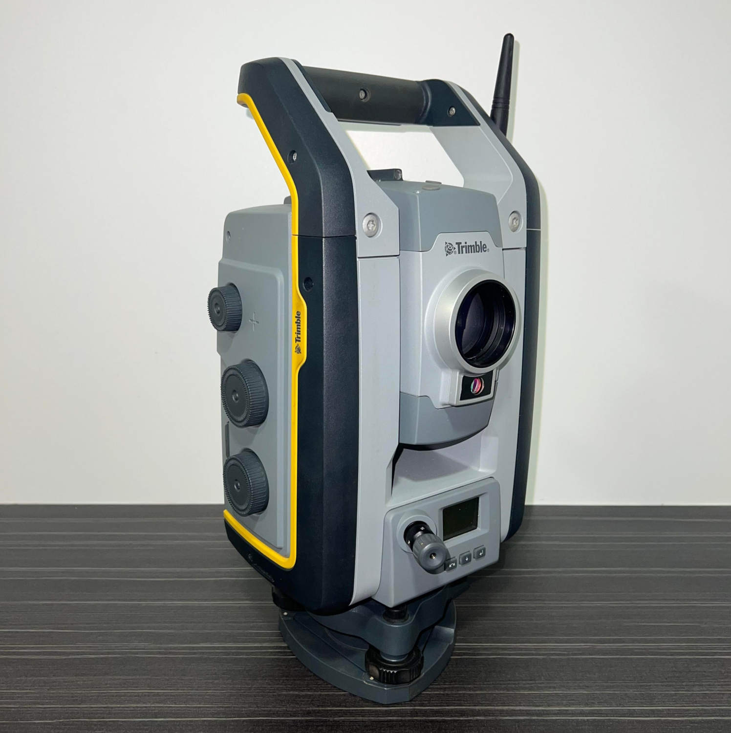 S7 1" Robotic Total Station | Trimble Exchange Used Equipment | Sell Survey Equipment | Brisbane