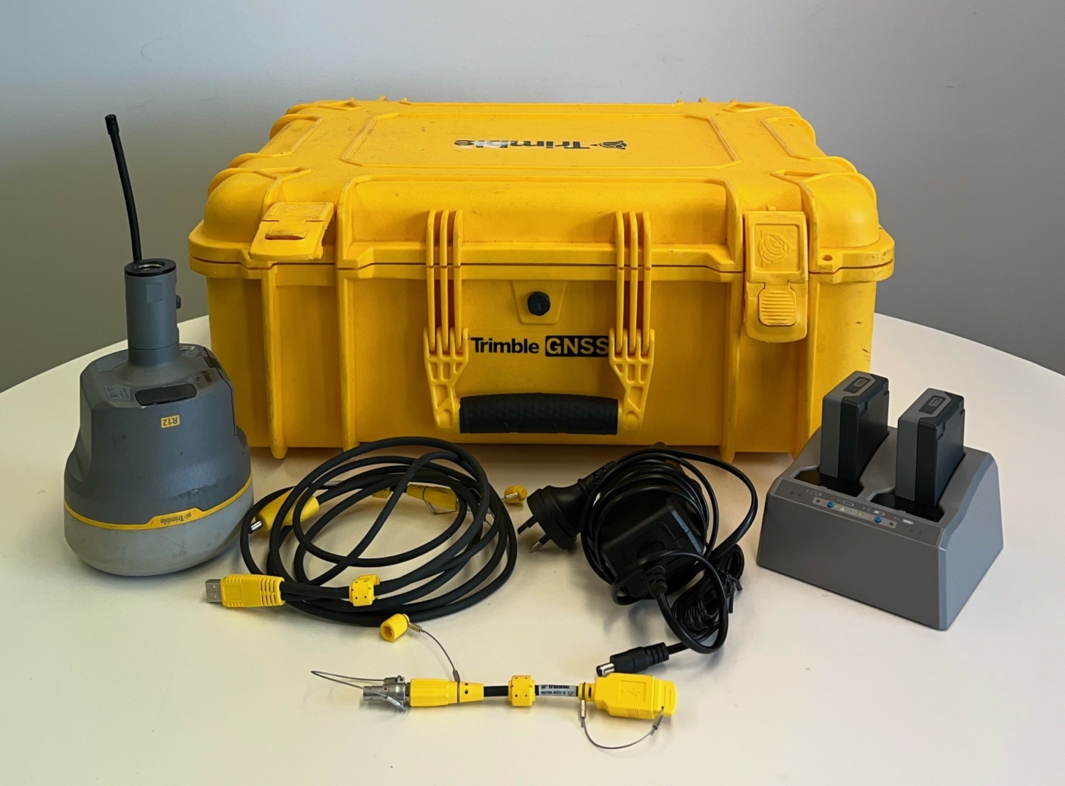 R12 GNSS Receiver | Trimble Exchange Used Equipment | Sell Survey ...