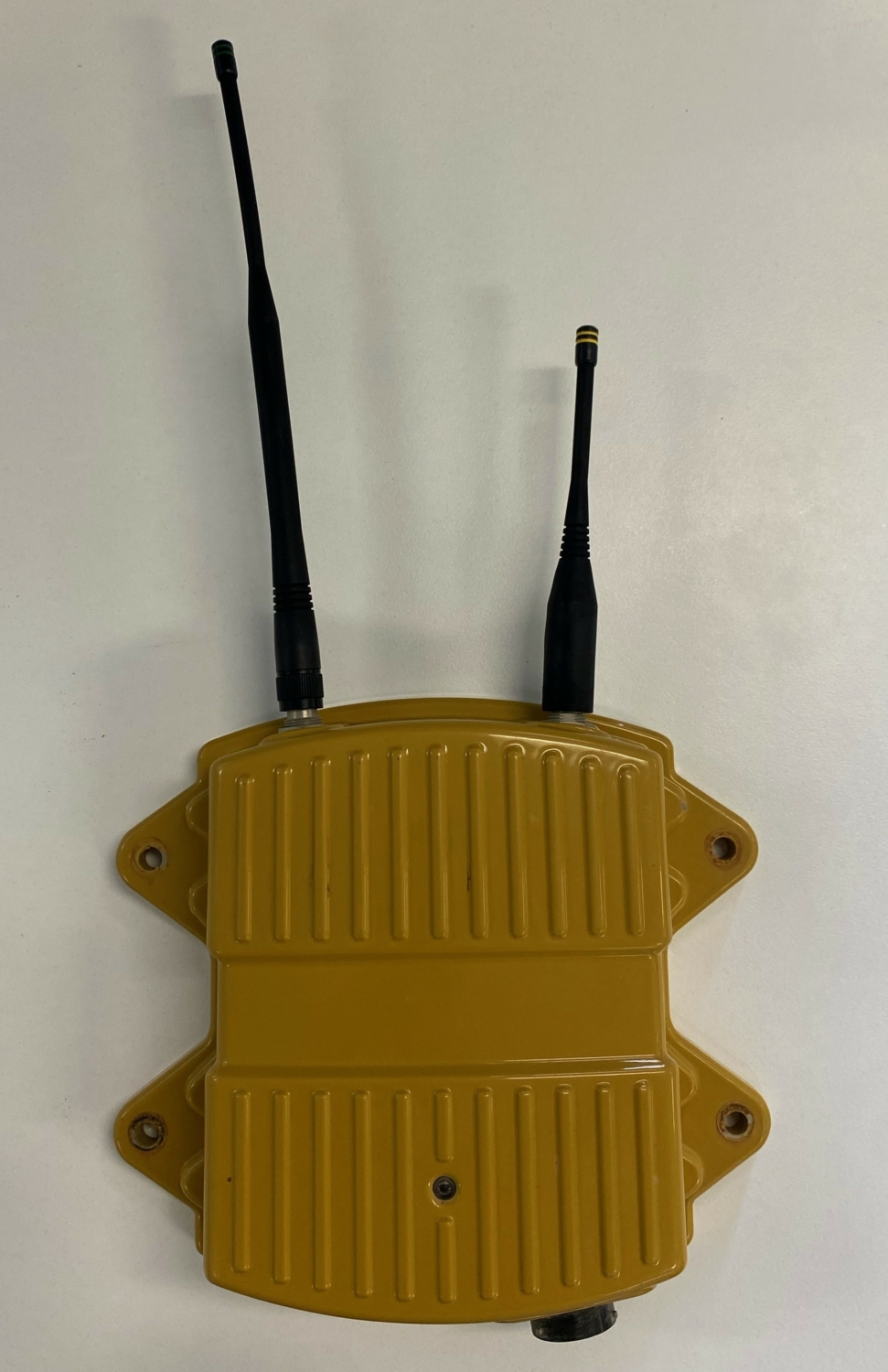 SNR434 Machine Radio - Dual Band | Trimble Exchange Used Equipment ...